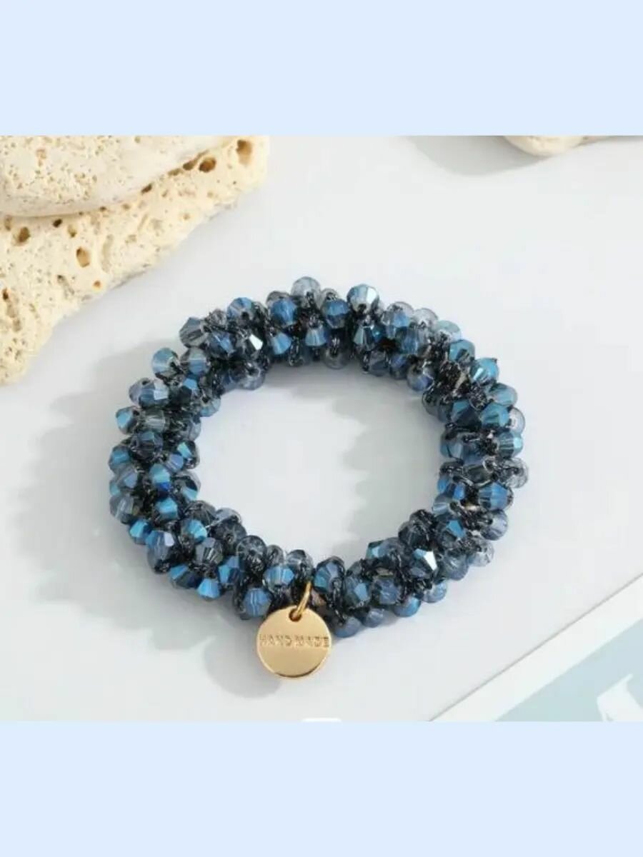 Резинка для волос голубая с бусиной