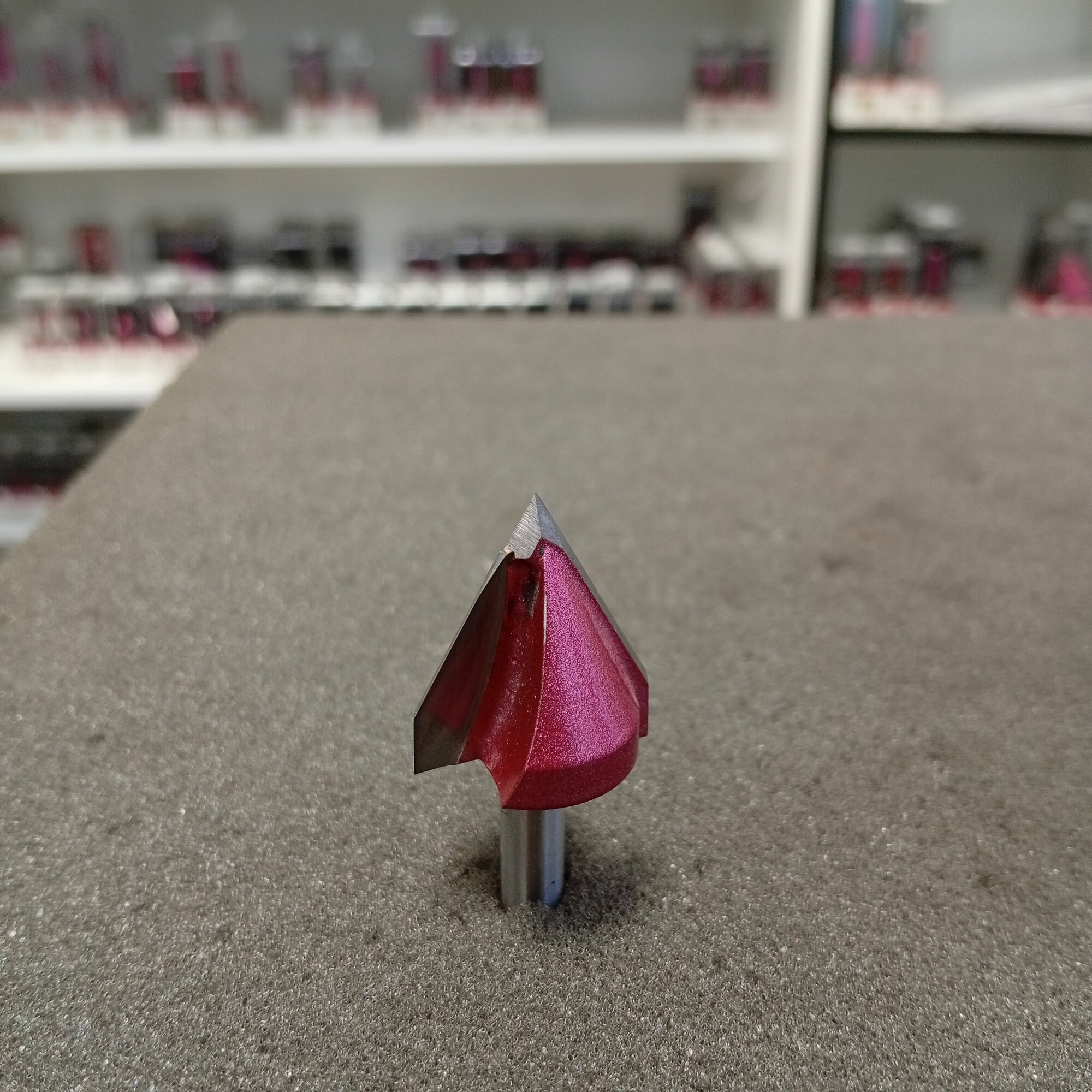 Фреза профессиональная V-образная пазовая с углом 60р. i1 19 Z 2 D 22x25x55 S 6 PROCUT PROFESSIONAL A1009