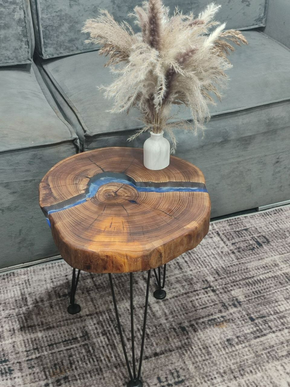 Журнальный стол из массива акации и эпоксидной смолы 45*41*50 ART-SLEB