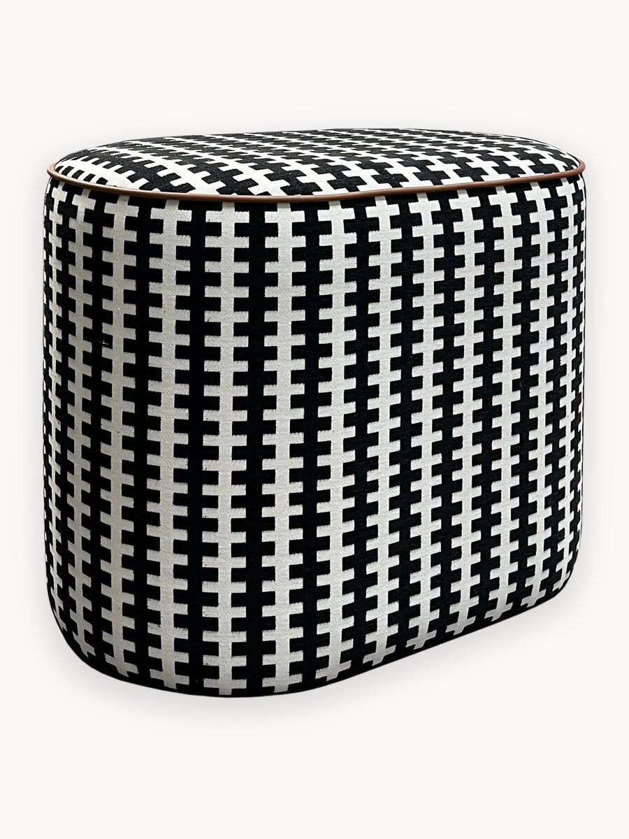 Пуфик BORDADO PIL