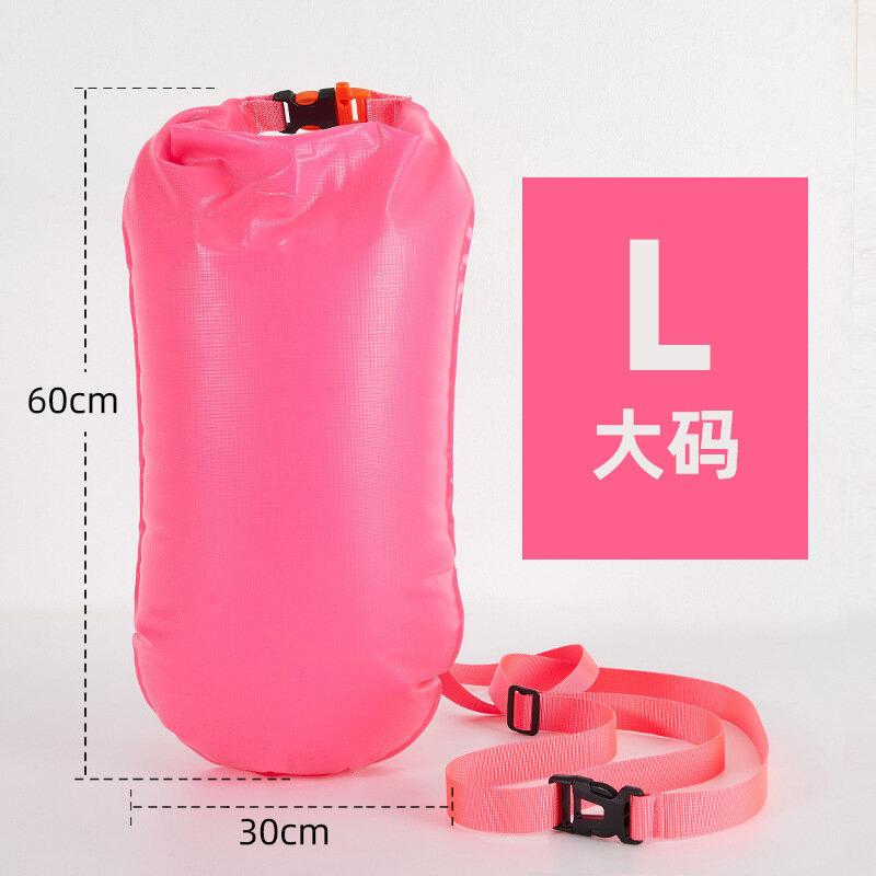 Плавающий буй в открытых водахПлавающий буй в открытых водах