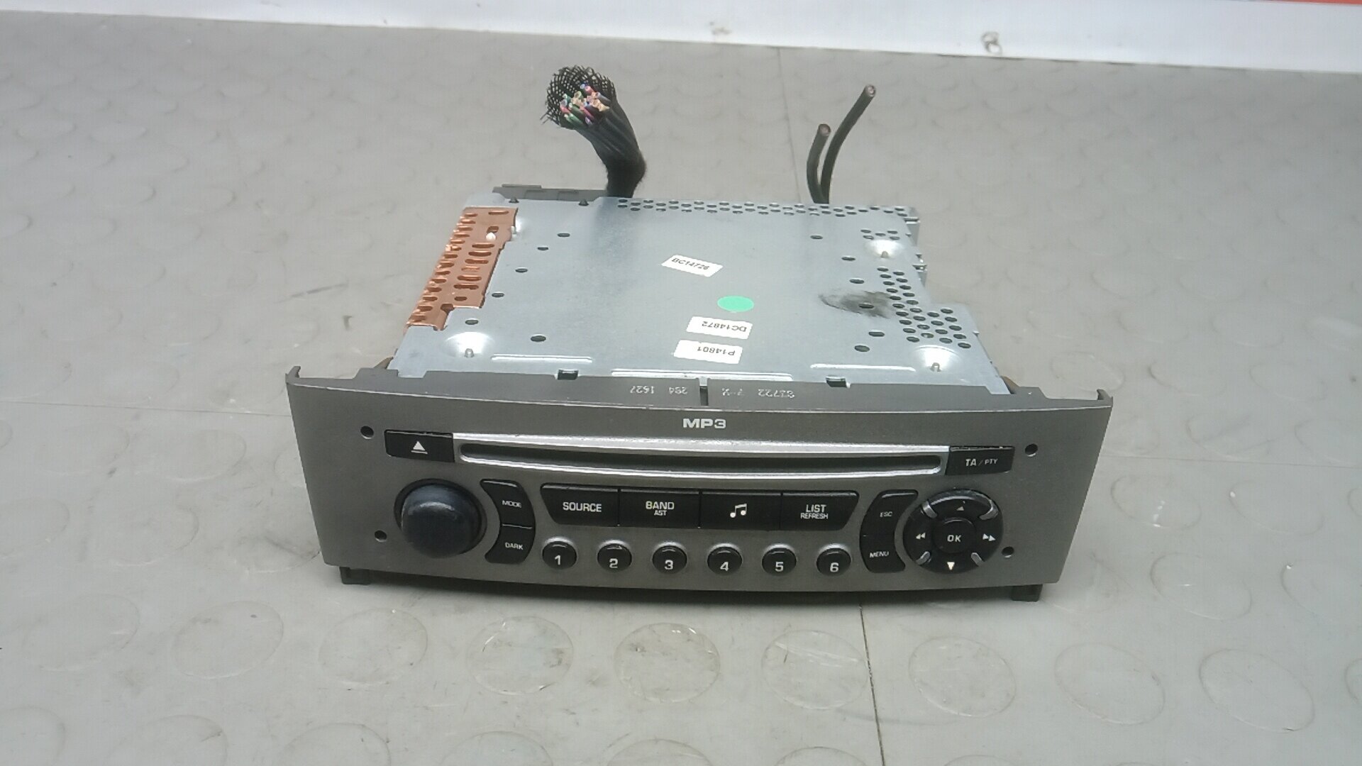 Магнитола PEUGEOT 308 1