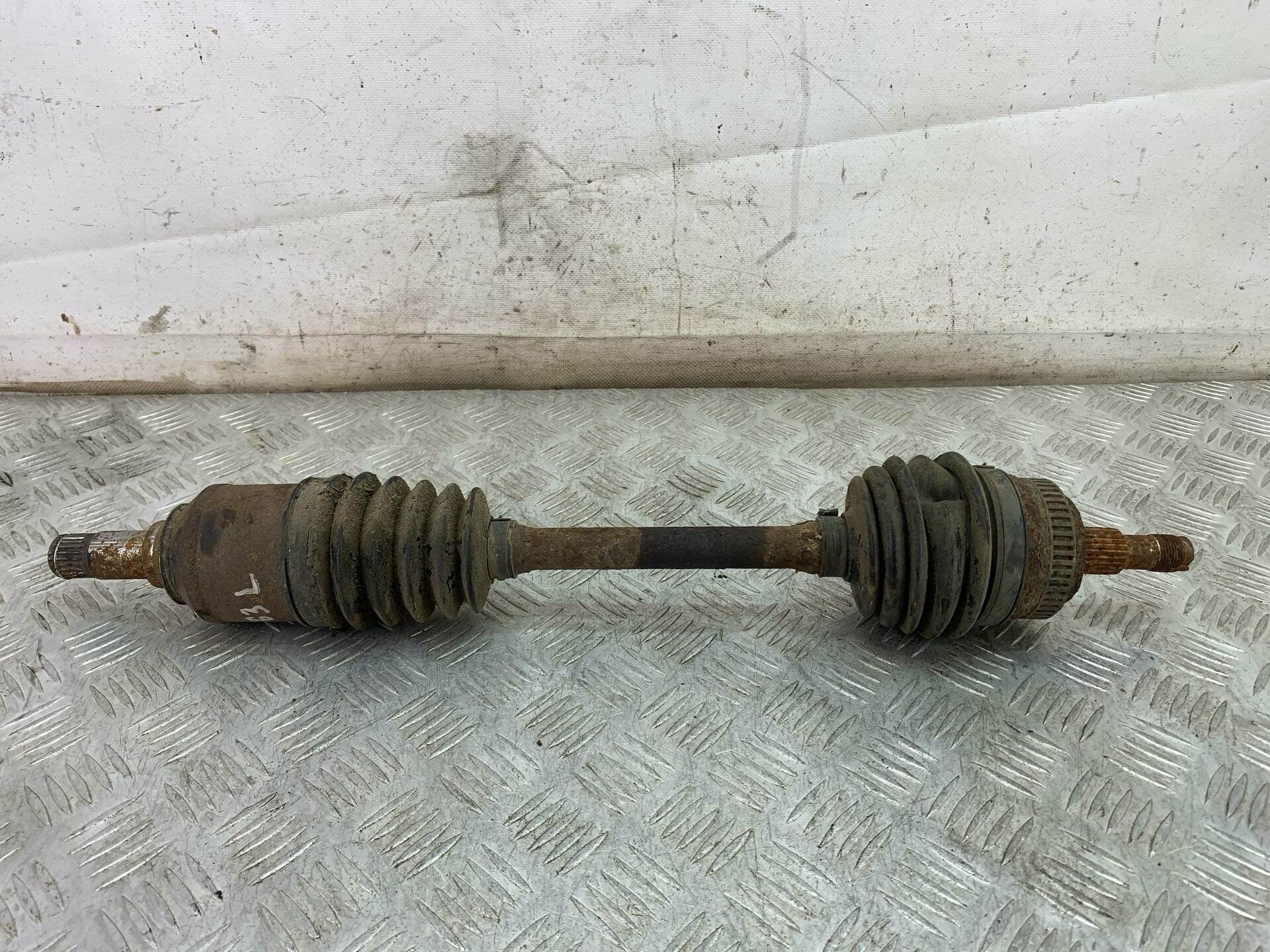 Полуось левая Mercedes-Benz A W168 W168.031 2001