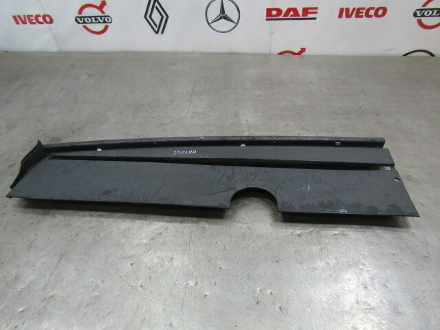 Накладка верхней консоли правая MAN TGA, TGS, TGM