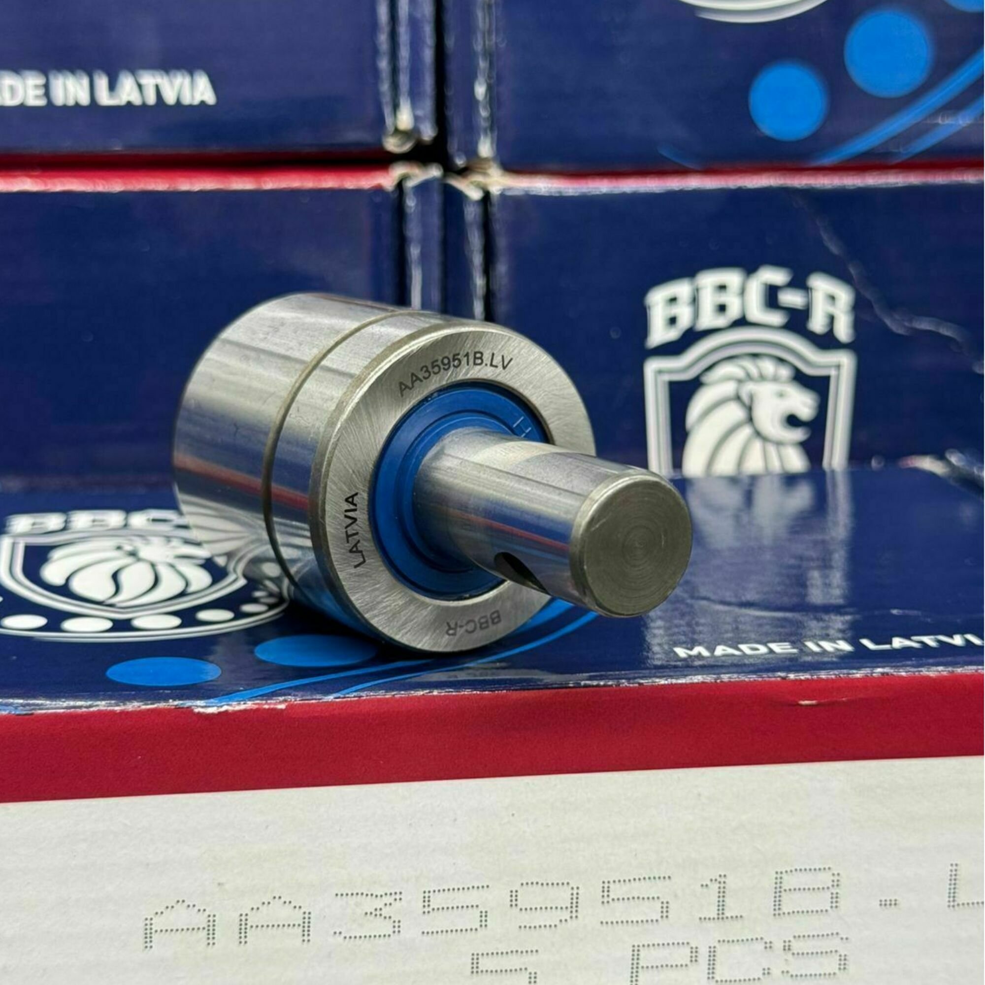 Подшипник шариковый радиальный AA359518. LV аналоги 885152 , F04100040. LV. ( 15.918х40х74.5 ) для Спец техники, комбайны, сеялки