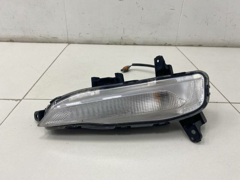 Фара противотуманная правая Kia K5 JF 2018 - 2021 кат.номер: 92304D4500