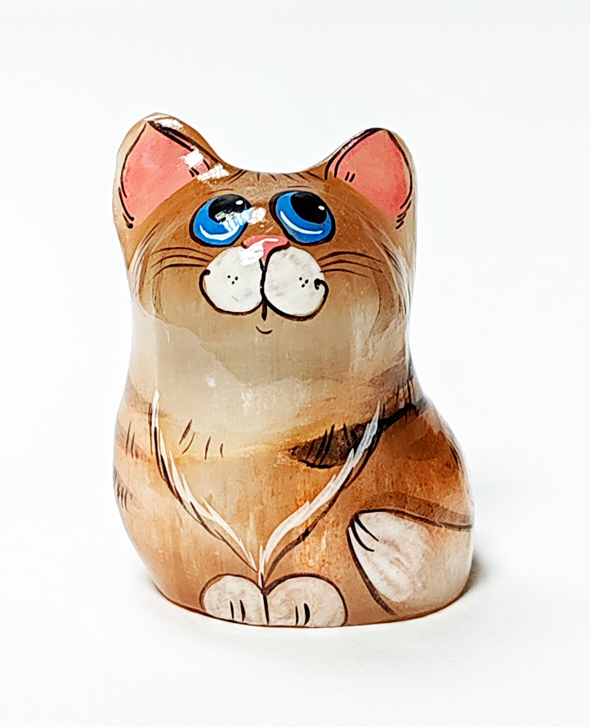 Фигурка котенок с голубыми глазами из натурального камня селенит. Ручная работа Россия.