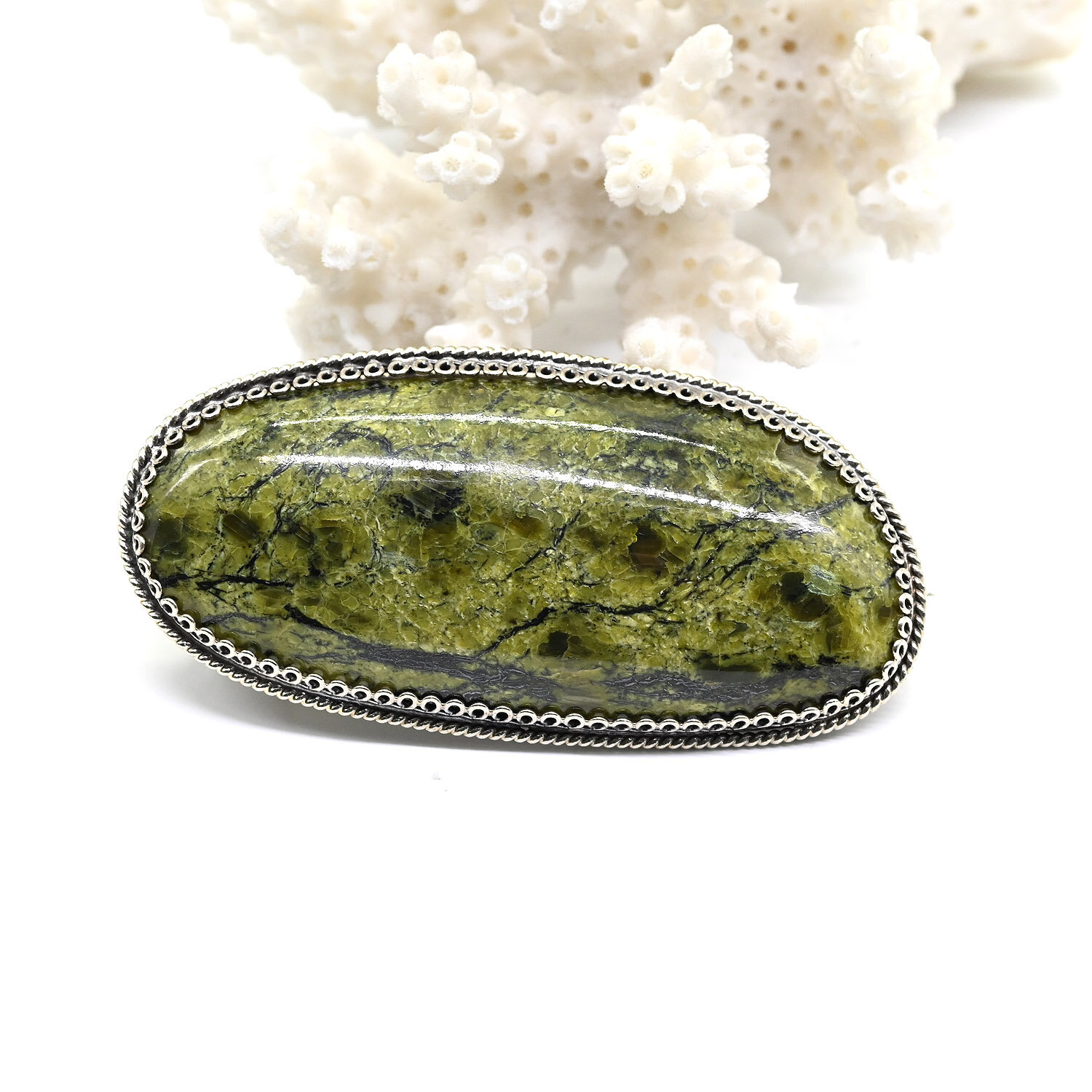 Брошь, змеевик