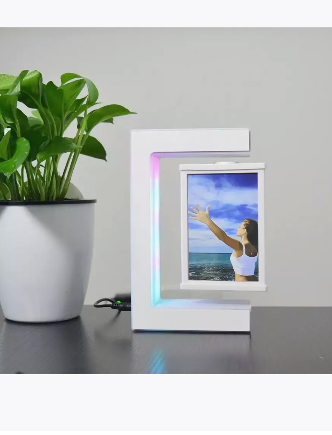 Фоторамка Ancloth "Левитация", 10x15 см, подсветка, пластик, квадратная, белая