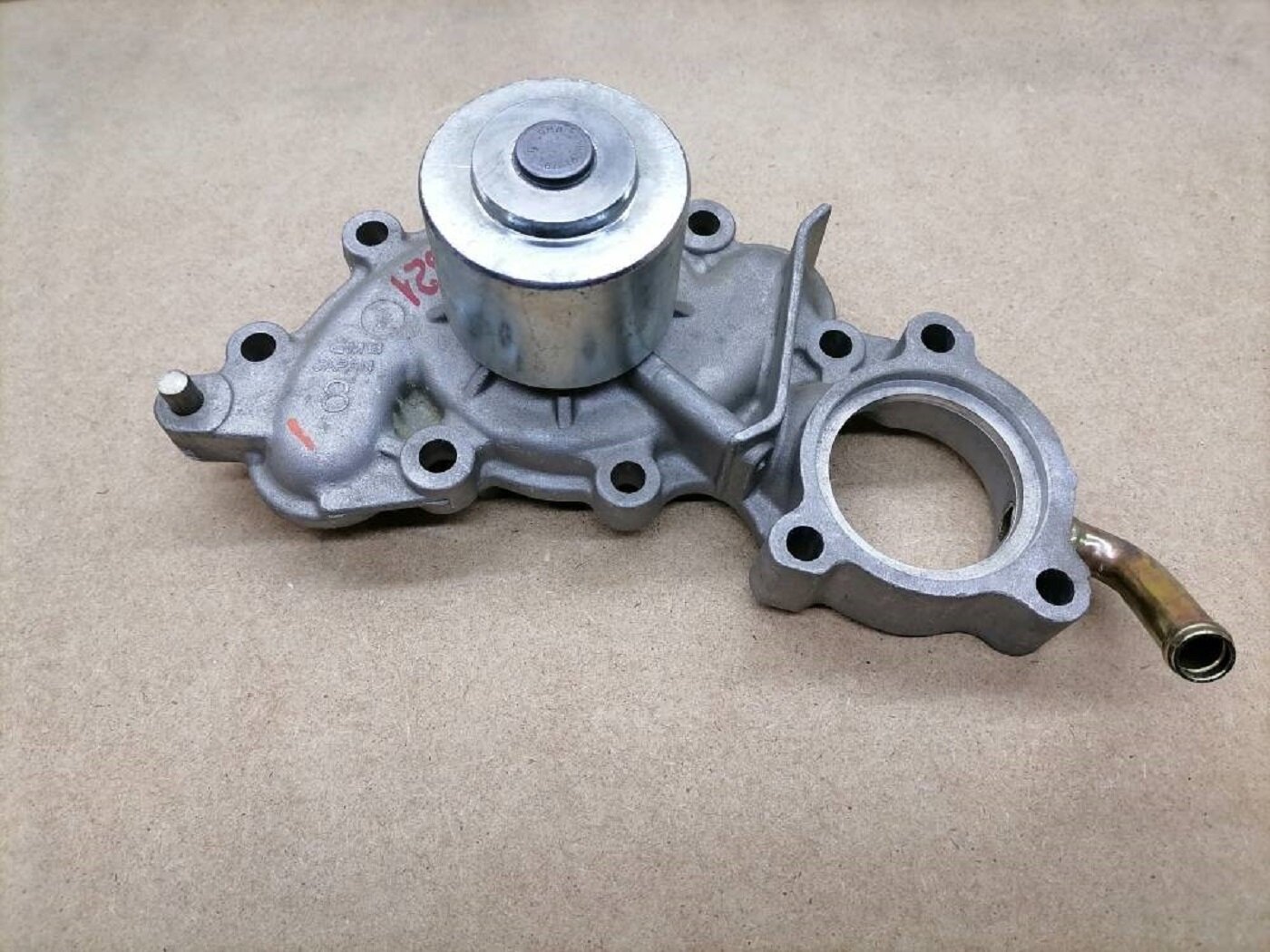 Насос водяной (помпа) Saleri SIL PA821 для Toyota 4 Runner 3.0 V6 3VZE 90-95г и др.