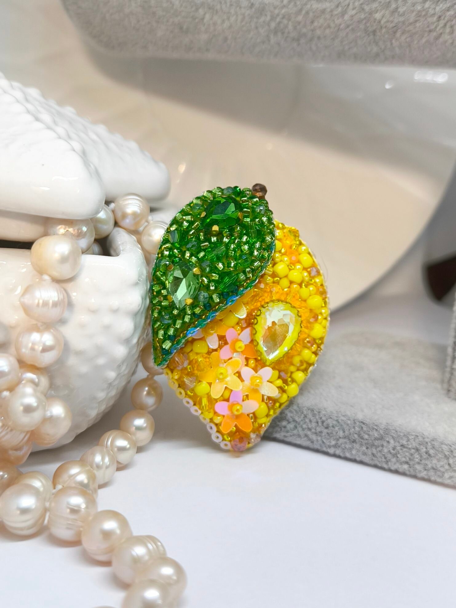 Брошь, стекло, кристалл, бисер