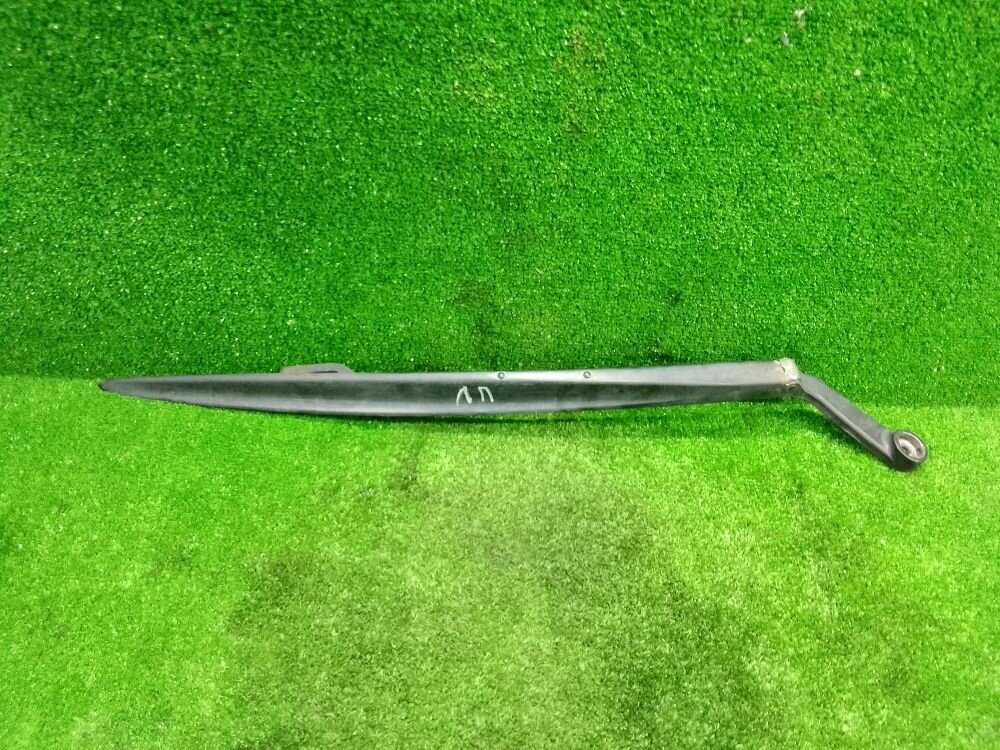 Поводок дворника левый Лада Приора Б/У с пробегом