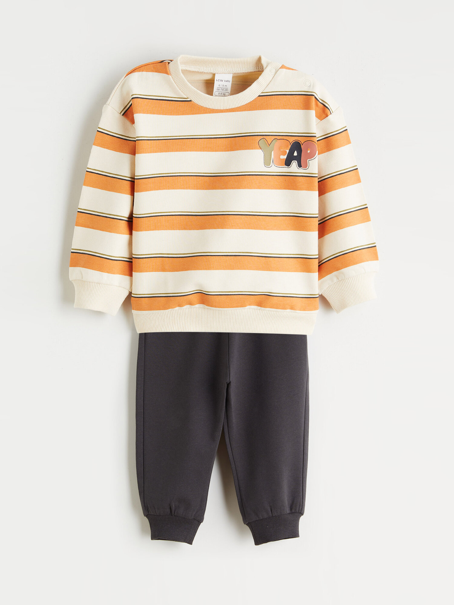 Комплект одежды