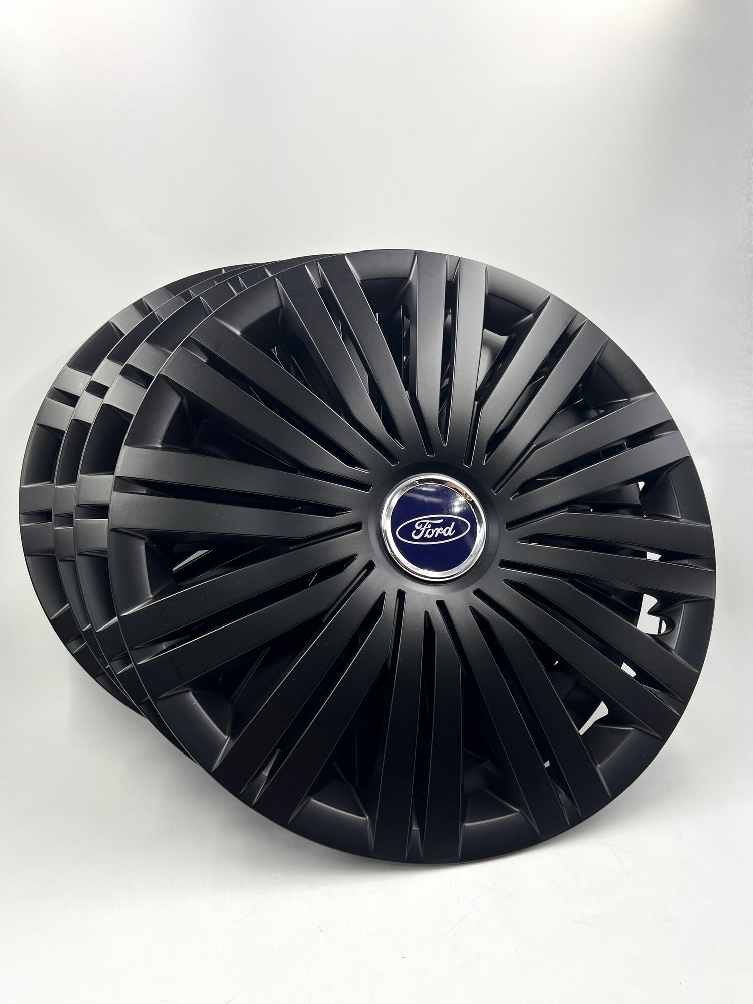Колпаки на колеса гибкие для Ford черные с эмблемой R17 4 шт