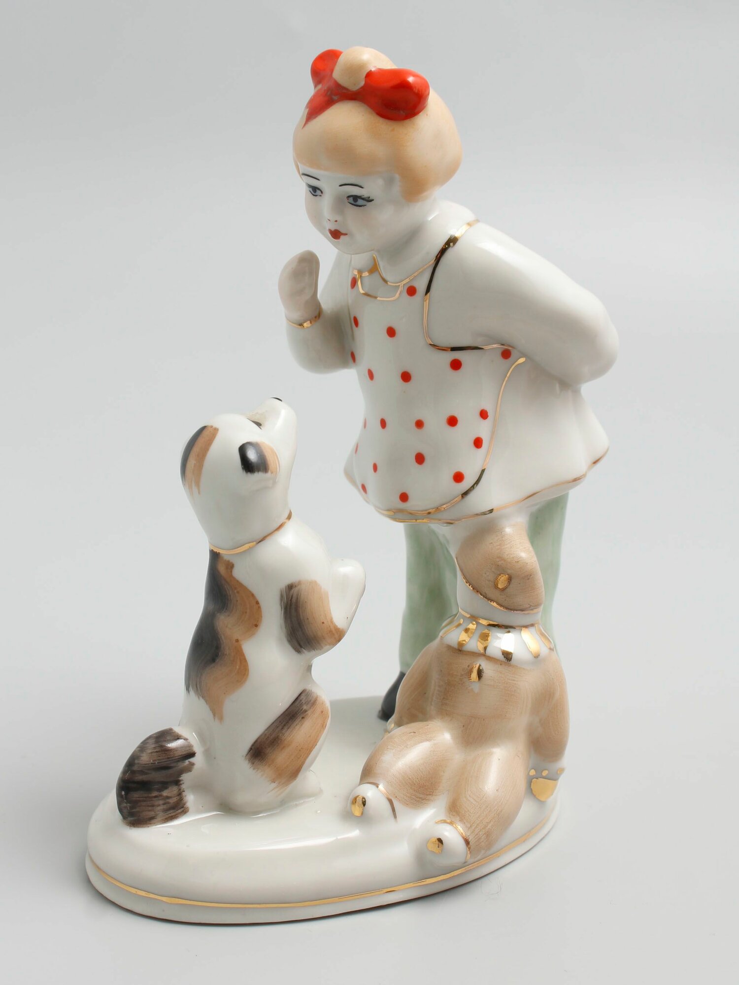 Антикварная статуэтка "А ну-ка отними (Девочка с собачкой)", скульптор С. В. Голембовская, фарфор, пзхк, 1950-70 гг.