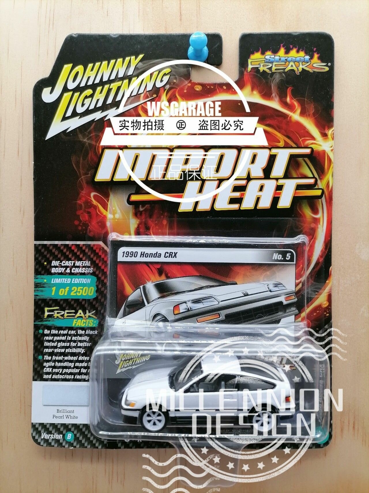 Johnny Lightning , литая модель 1:64, серия Honda Civic(1990 Honda CRX Brilliant Pearl White)