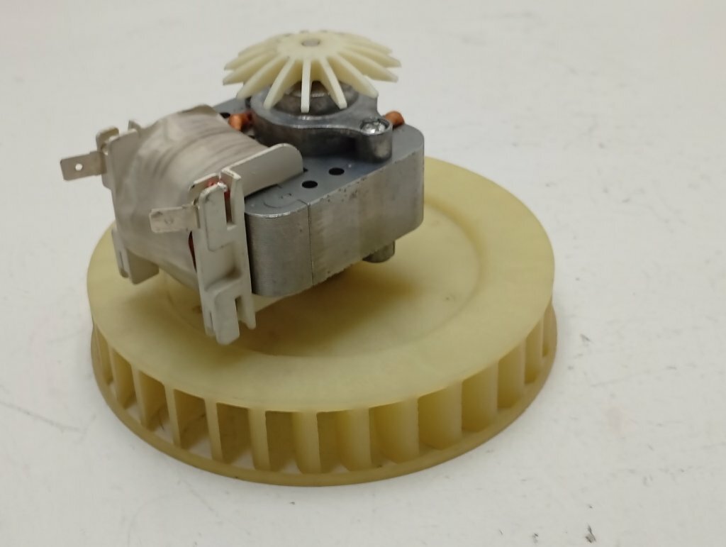 CSWS40364D207 кт76 Вентилятор сушки для стиральной машины Candy XJ64 25A-NT01 б/у