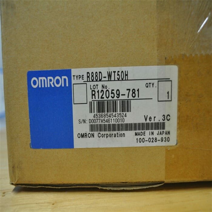 Модуль Omron R88D-WT50H