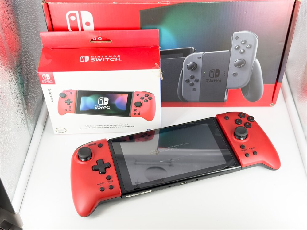 Игровая приставка Nintendo Switch (rev 1) + Nintendo Switch Контроллеры Hori Split pad pro Red