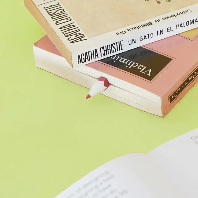 Закладка для книг Graphite красная
