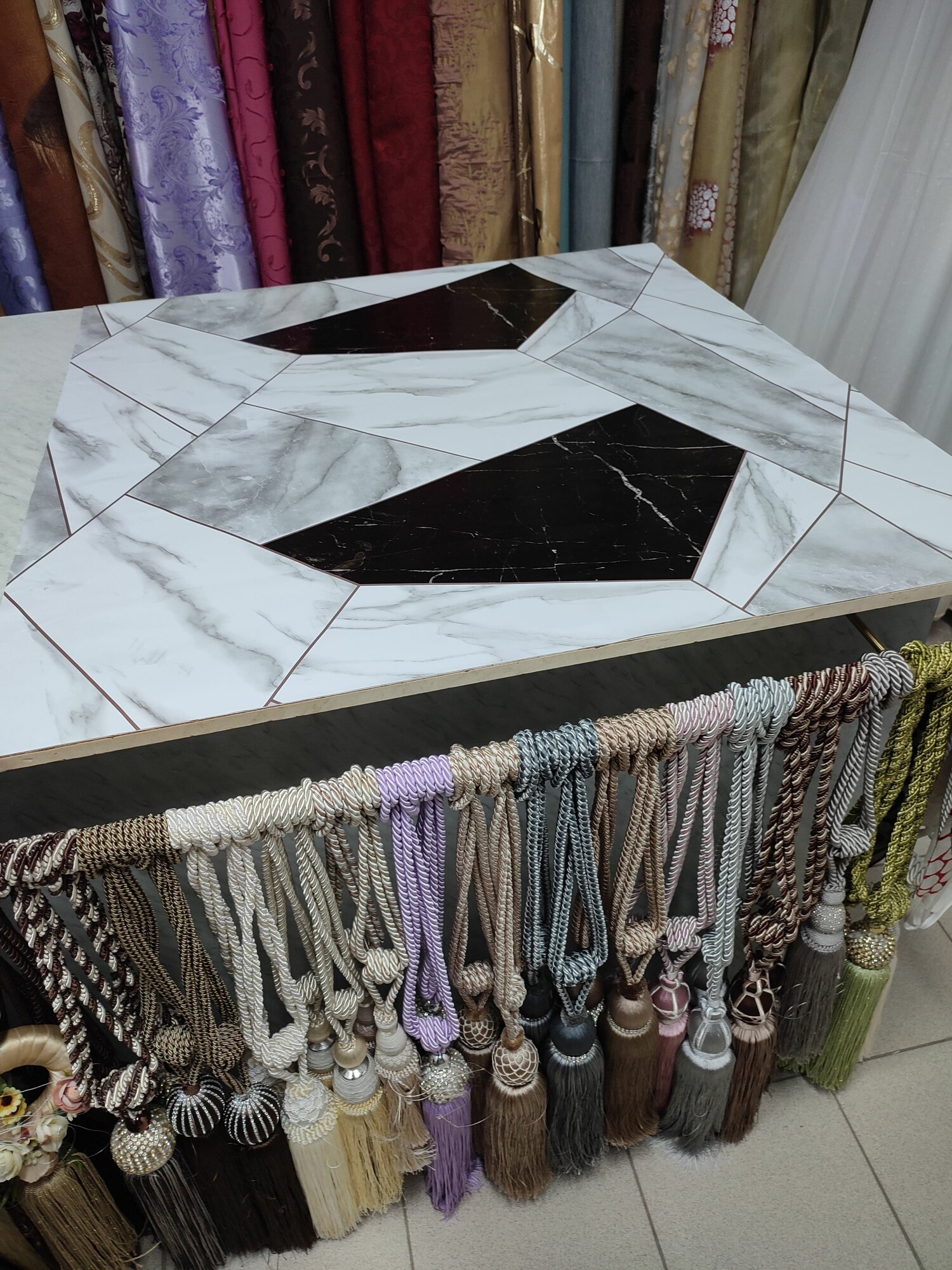 Силиконовая скатерть на стол гибкое стекло 80х120 см 0.7мм. цветная мягкое стекло