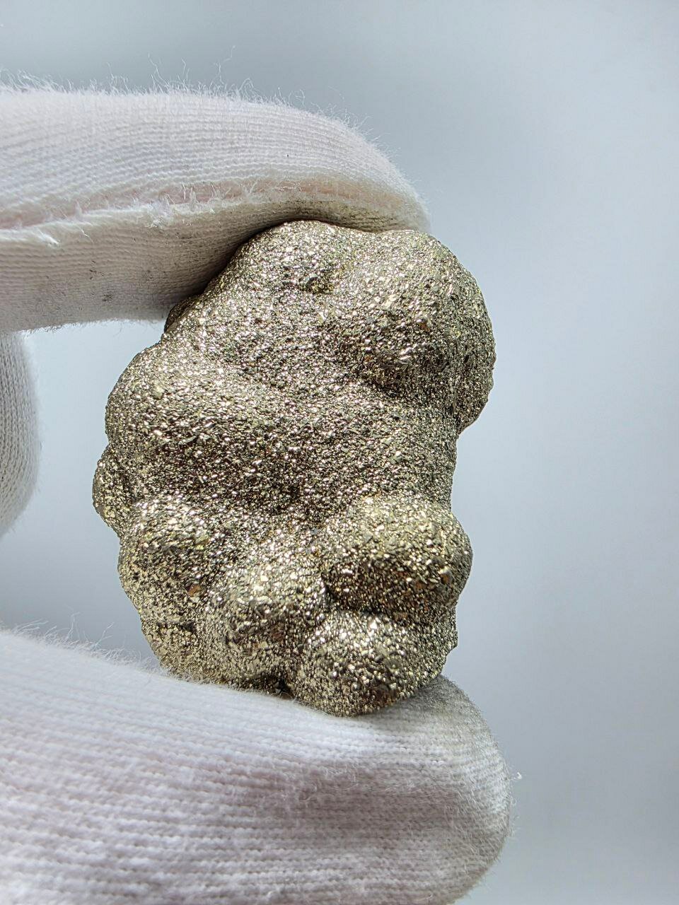 Пирит 41 мм, 79 г.