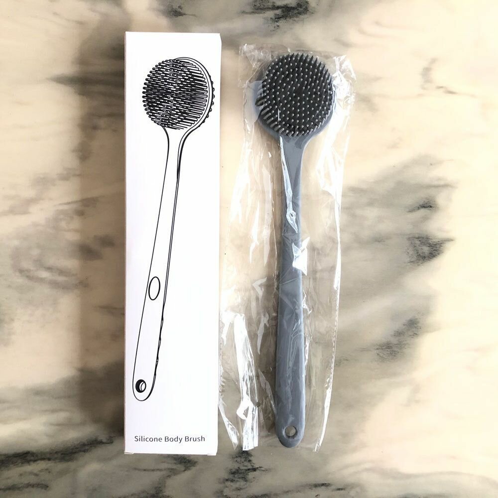 Силиконовая мочалка с ручкой для душа, бани и сауны. Мягкая губка-пилинг для тела серая