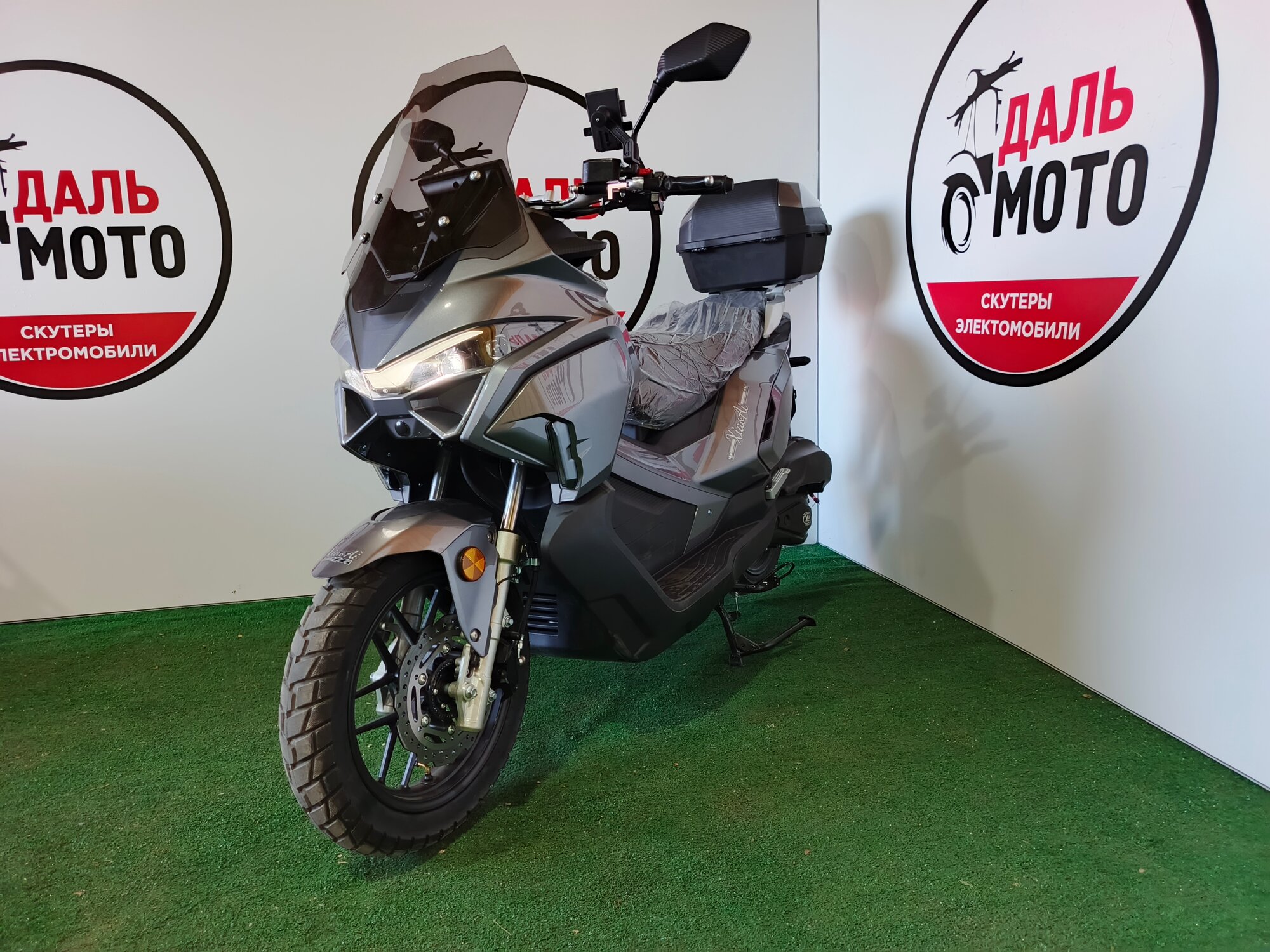 Скутер OSAKA, инжектор, 180(49) куб. см, не требует регистрацию