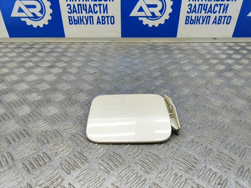 Б/У Лючок бензобака Audi A8 D2 / Ауди A8 D2 4.2 AKH 340 Л.С. 1999