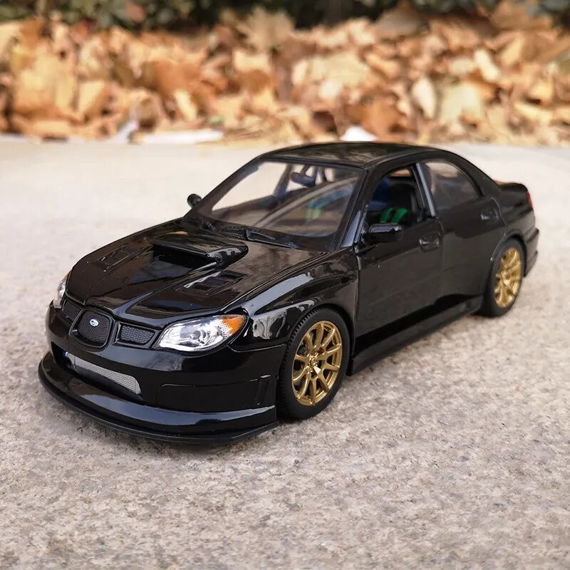 Модель гоночного автомобиля Welly 1:24 Subaru Impreza, модель литая металлическая игрушка, спортивный автомобиль, коллекция, детские подарки, Черный