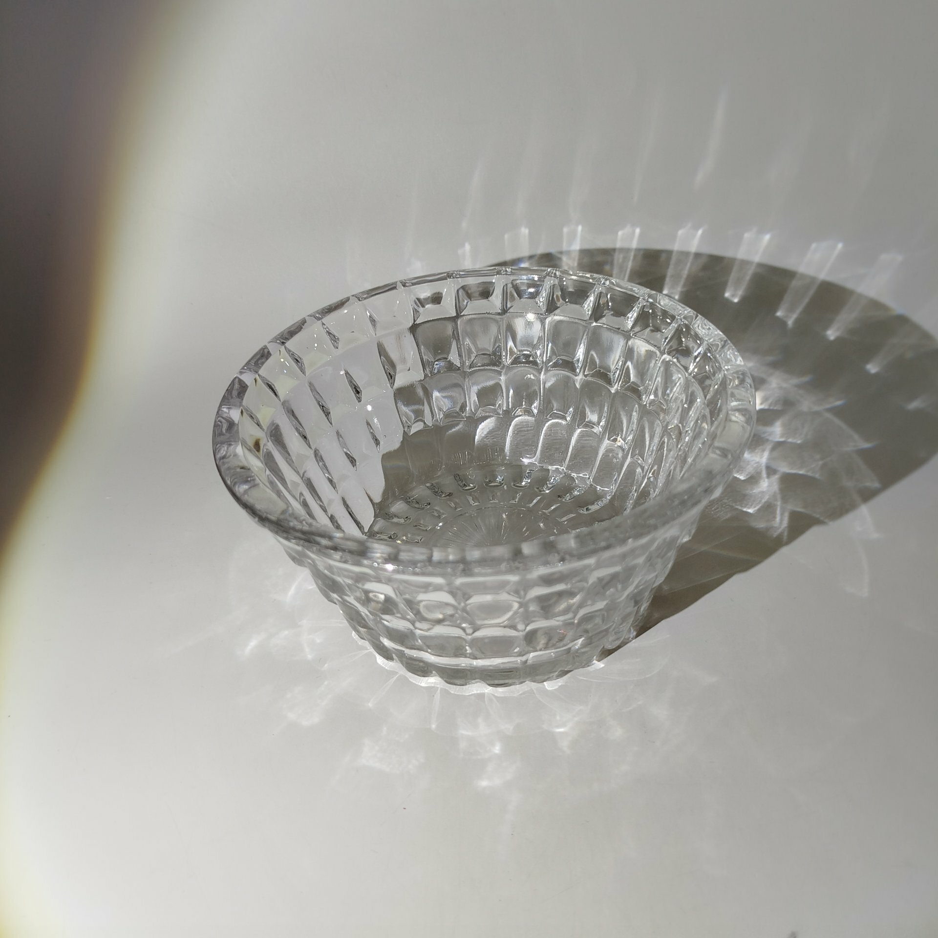 Конфетница с рельефным декором, хрусталь, СССР, 1970-1990 гг.