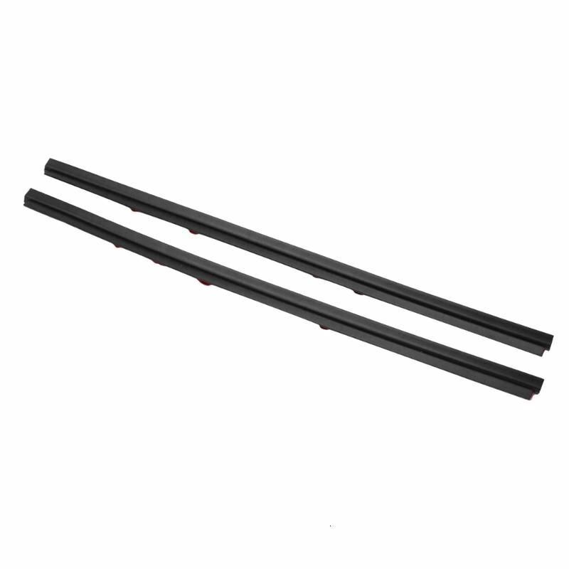 Уплотнители края бокового стекла для Clio MK3 8200341503