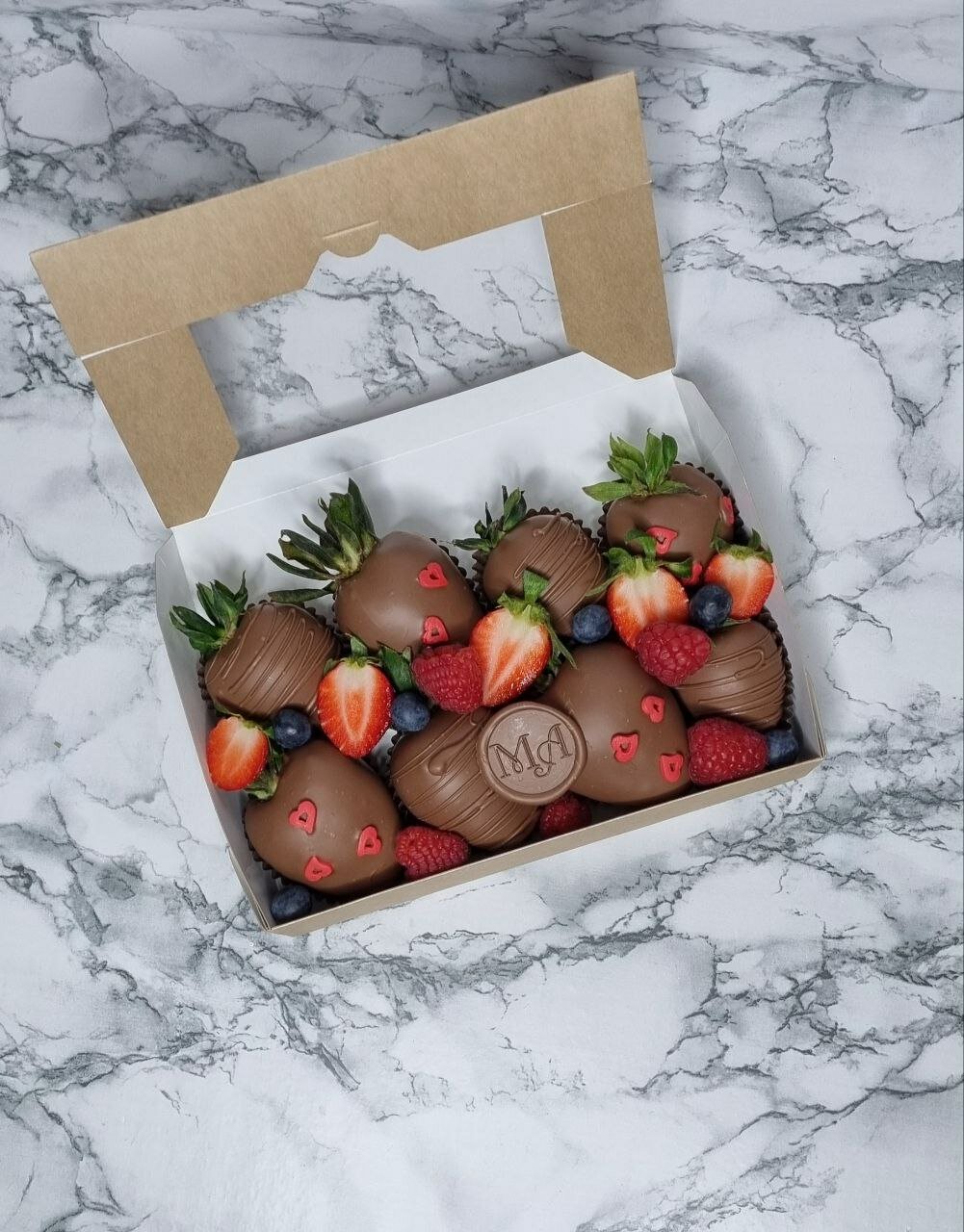 Клубника в шоколаде «Сердца» подарок для жены, девушки, сестры