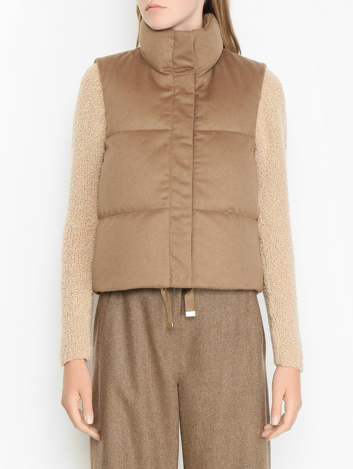 Жилет спортивный Осень-зима 2025