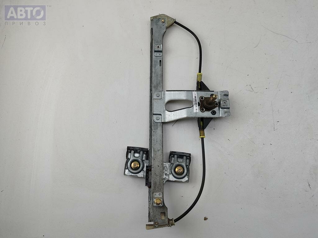 Стеклоподъемник механический задний левый Volkswagen Golf-3