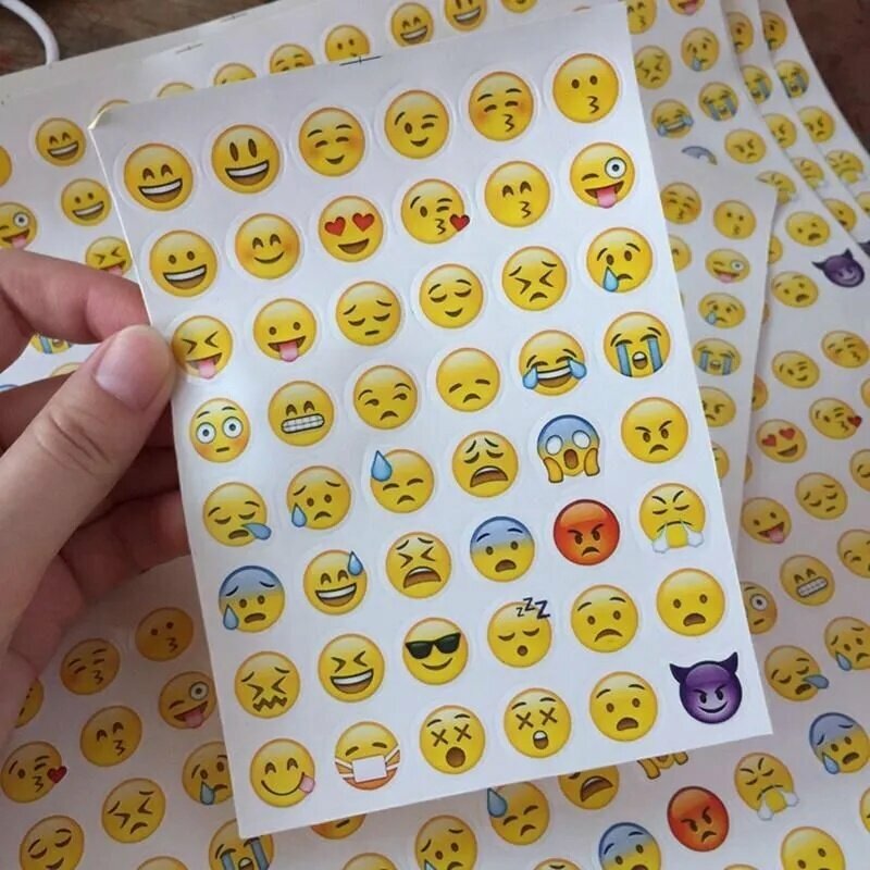 Наклейка со смайликом 10ШТ