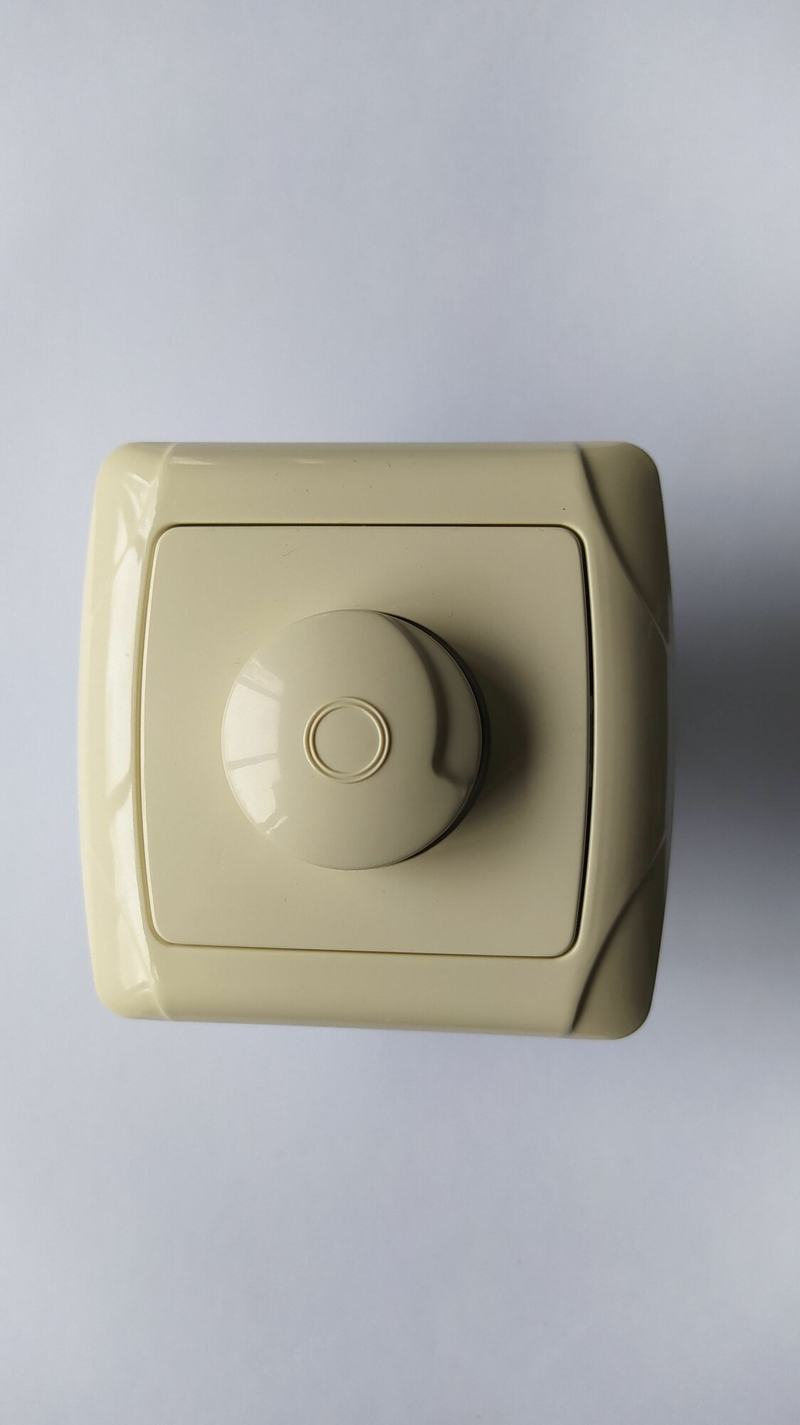 Диммер Viko светорегулятор 500W поворотный с памятью (кремовый)