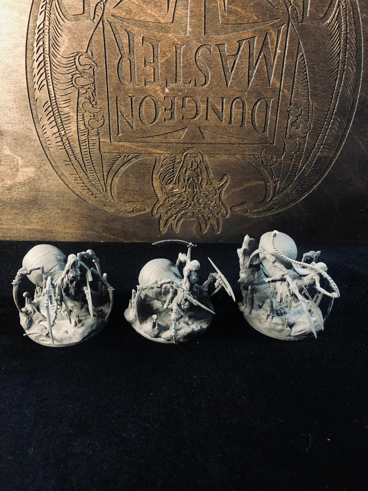 Набор из трёх огромных драйдеров, драуков, слудительниц Ллос - Миниатюра для настольных игр DnD, ДнД, Dungeons & Dragons, Pathfinder.