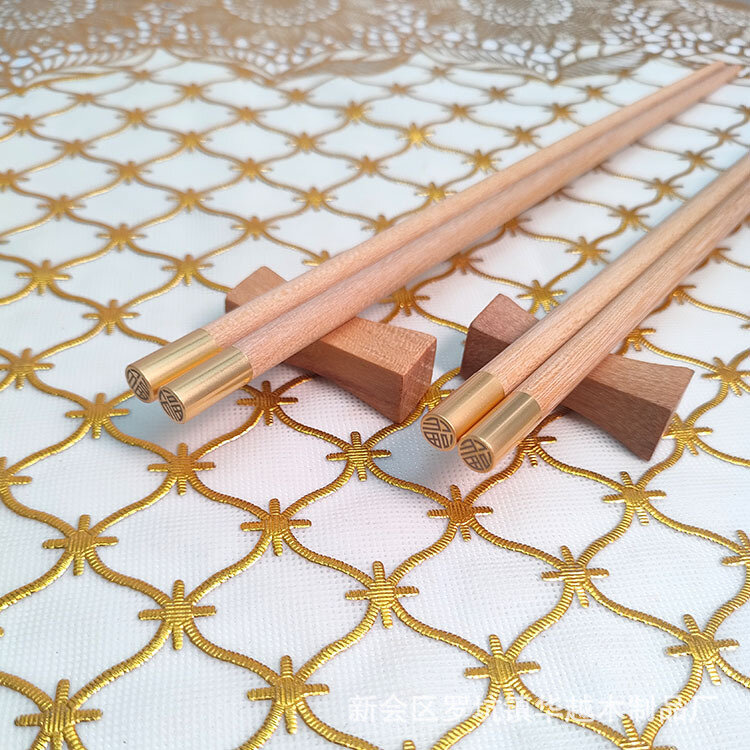 Куриные крылья Красный сандаловое дерево Рута Кровь Сандаловое дерево Черное дерево Пятицветные купольные палочки для