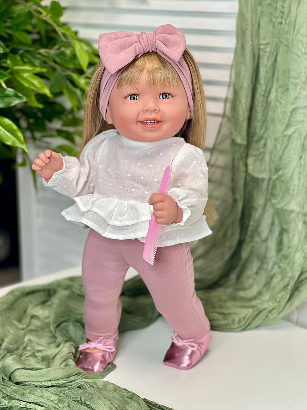 Кукла Manolo Dolls виниловая Diana 47 см