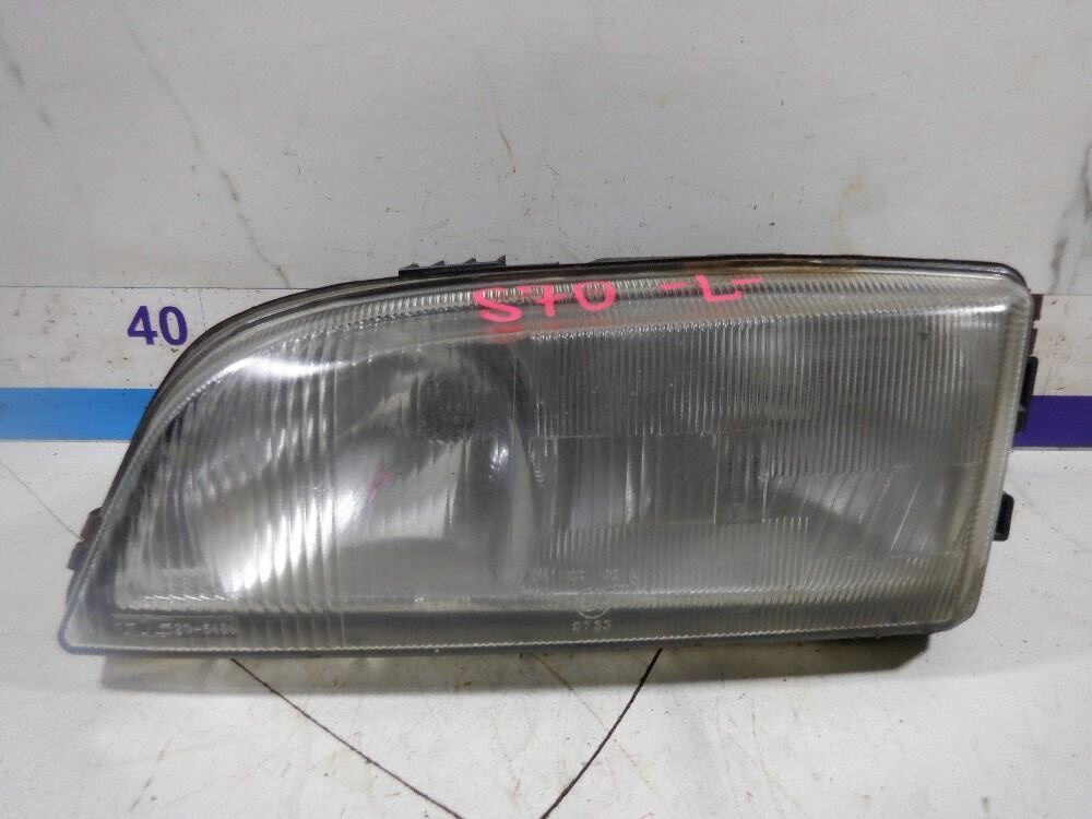 Фара левая Volvo V70 205484082B