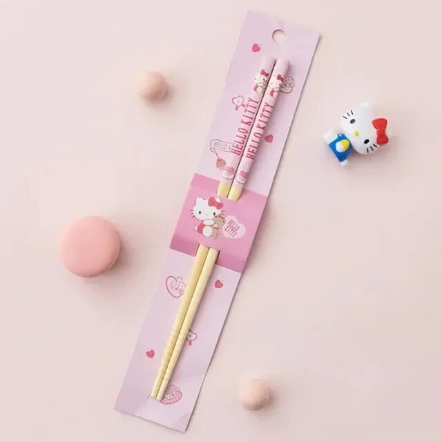 Палочки для еды Sanrio Hello Kitty из натурального бамбука, милые многоразовые столовые приборы для суши с мультяшным рисунком, кухонные принадлежности, деревянные палочки в китайском стиле.
