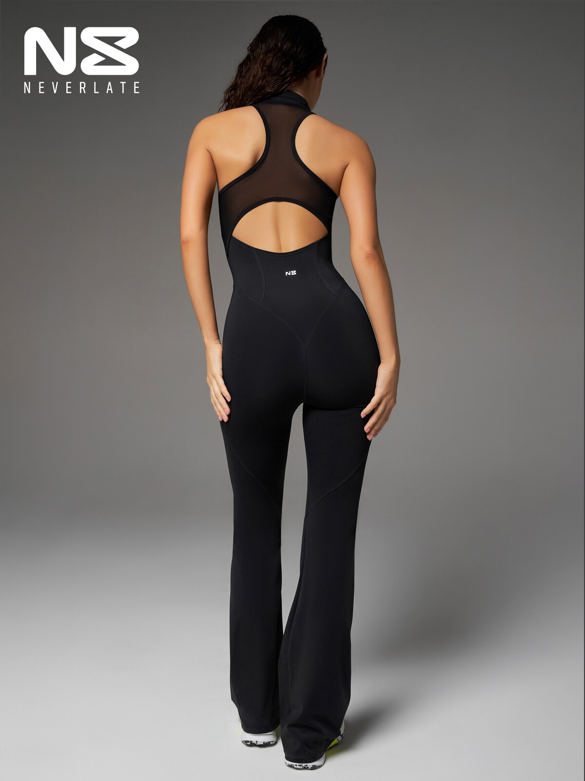 Комбинезон спортивный