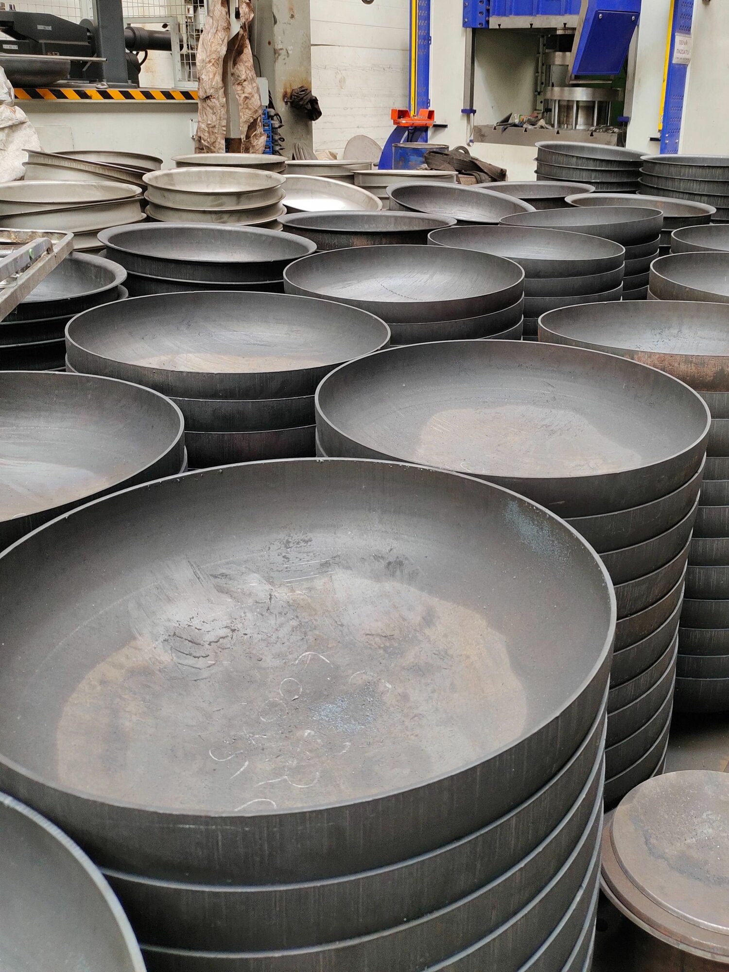 Днище эллиптическое 550х5 AISI 304 Теплокомплект, диаметром 550 мм, толщиной 5 мм, из нержавеющей стали AISI 304