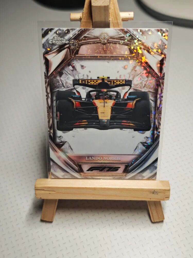 Коллекционная карточка Topps Chrome F1 Racing