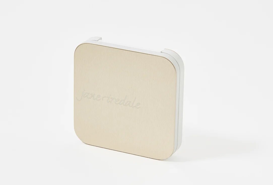 JANE IREDALE Refillable Compact Dusty gold Пудреница для рефилов 1шт — фото 1