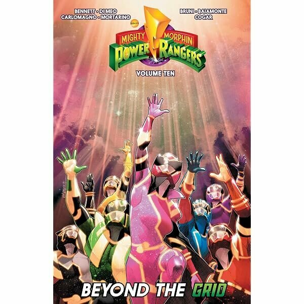 Mighty Morphin Power Rangers Vol. 10 (10)，Reprinted paperback book