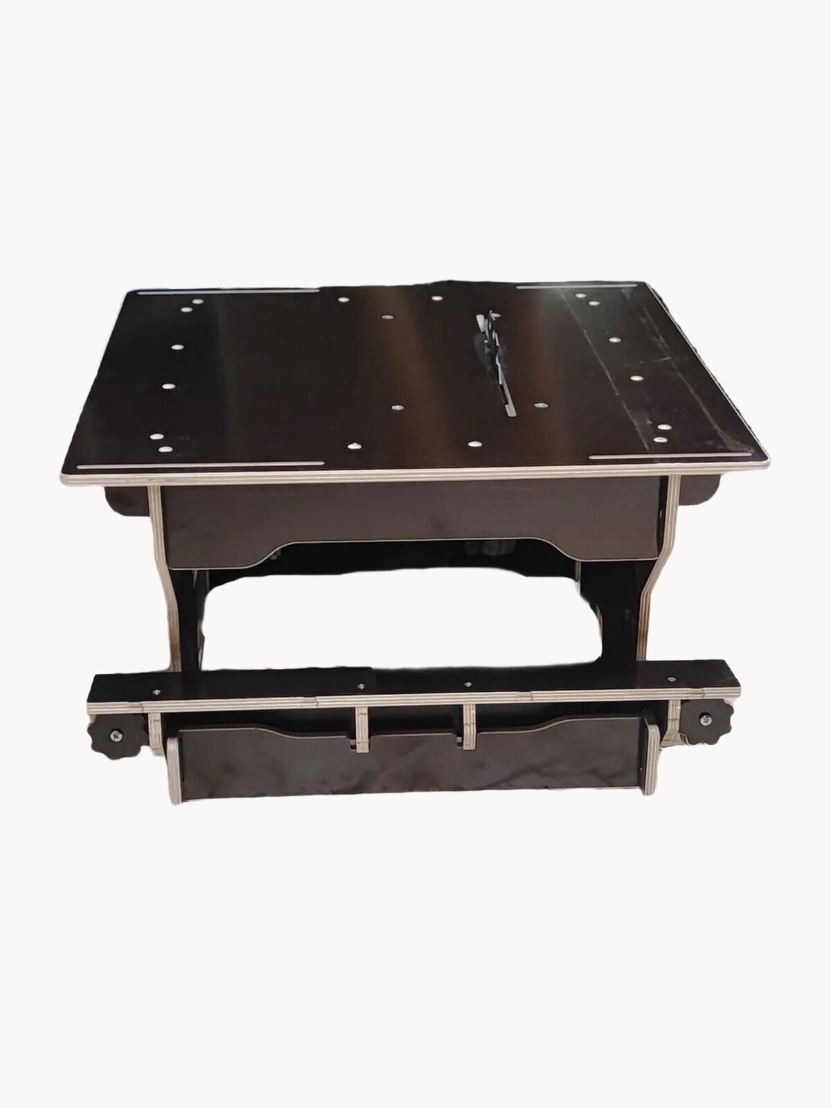 Стол для циркулярной пилы верстак