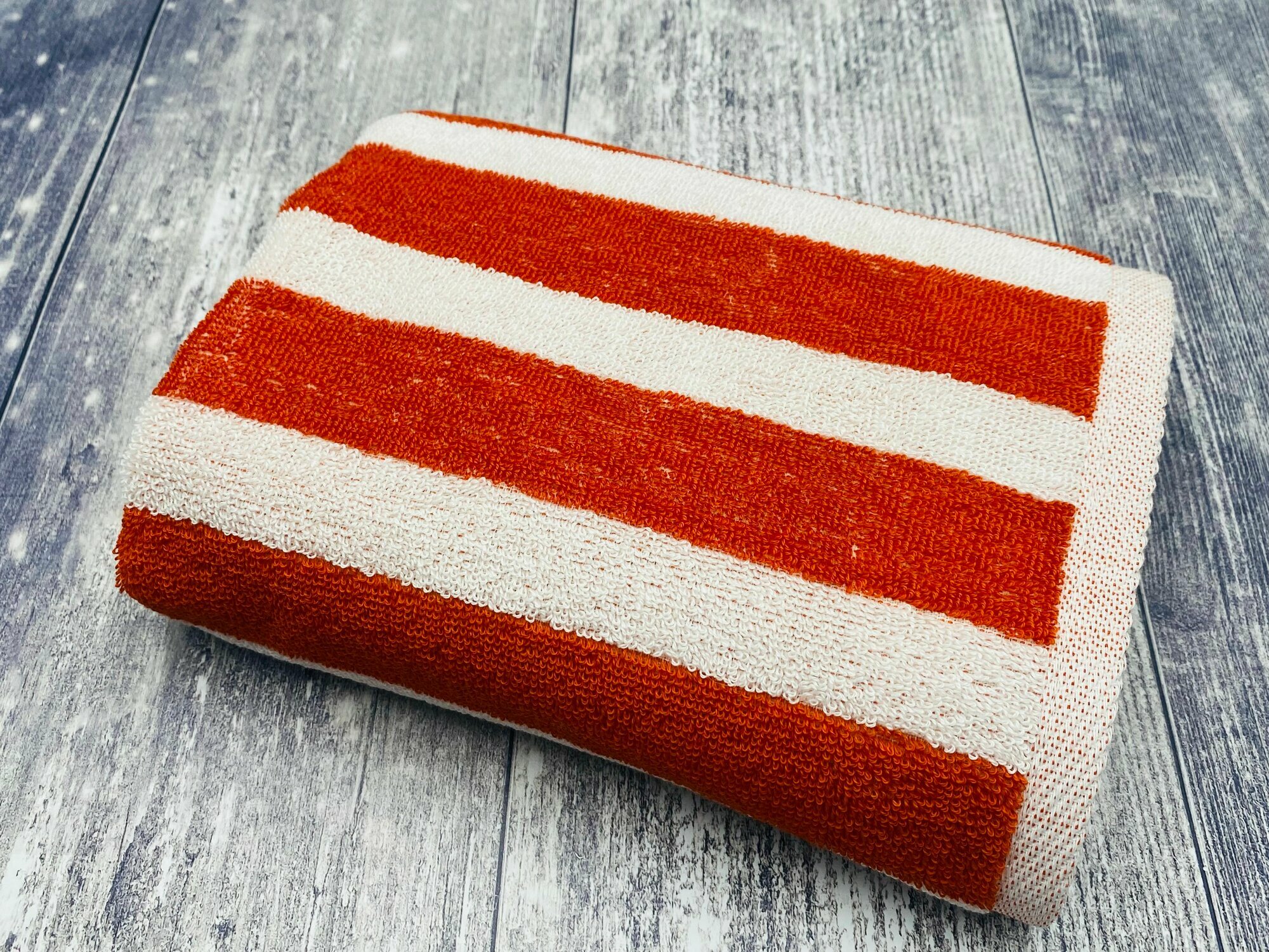 Полотенце махровое для рук и лица, для ног в подарок на День рождения, Новый год, Юбилей "Полосы оранжевые" 45*90 см