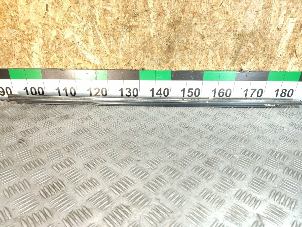 Молдинг стекла двери левой задней ROVER 75 1999 2005 AS1950521